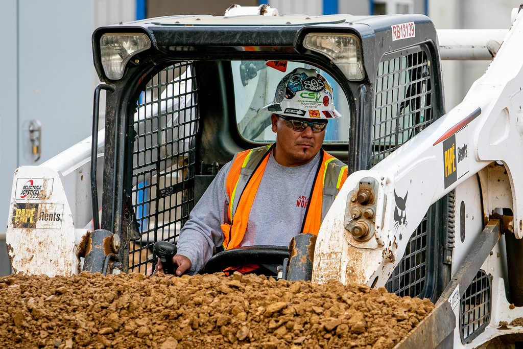 Close Quarters – Outside Construction Crew Gives PG&E’s Vallejo ...