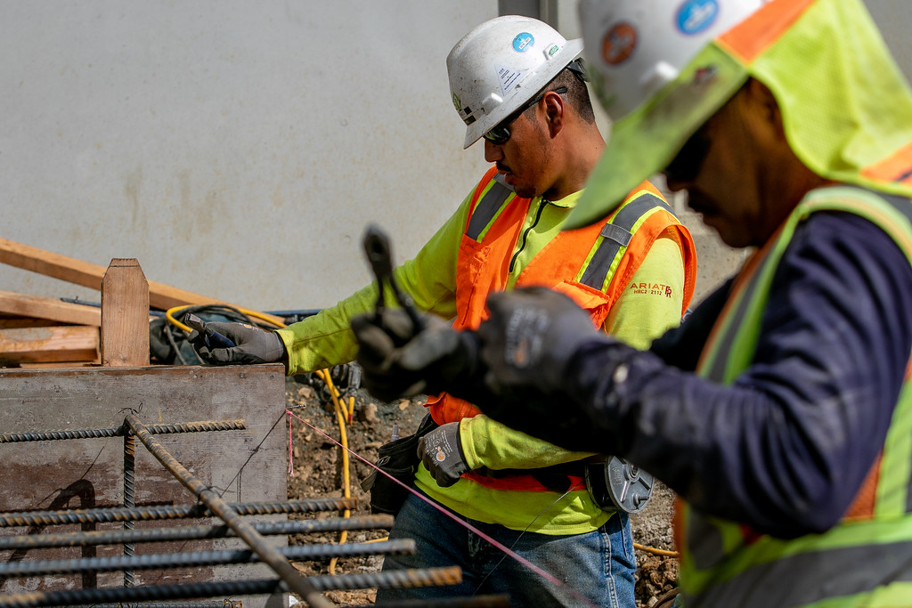Close Quarters – Outside Construction Crew Gives PG&E’s Vallejo ...