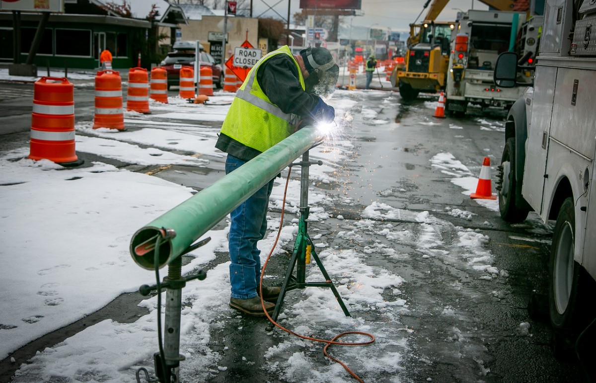 On the Go in the Snow: IBEW 1245 gas workers at NV Energy get the job ...