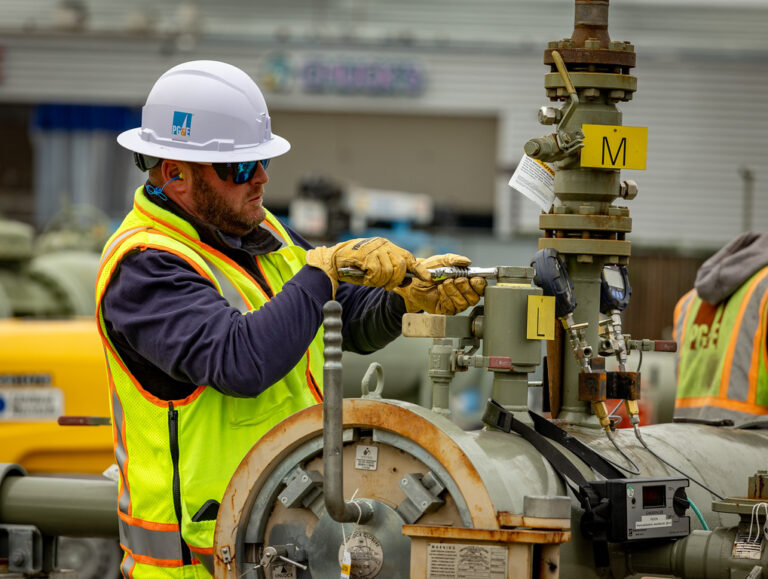 Pipe Check — IBEW 1245 GPOM members perform in-line gas pipeline inspection