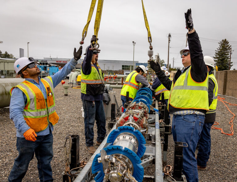 Pipe Check — IBEW 1245 GPOM members perform in-line gas pipeline inspection